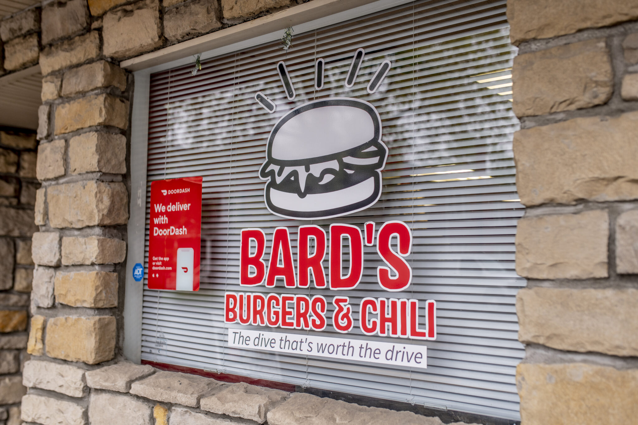 A Peek Inside: Bard's Burger - Chowdown Cincinnati